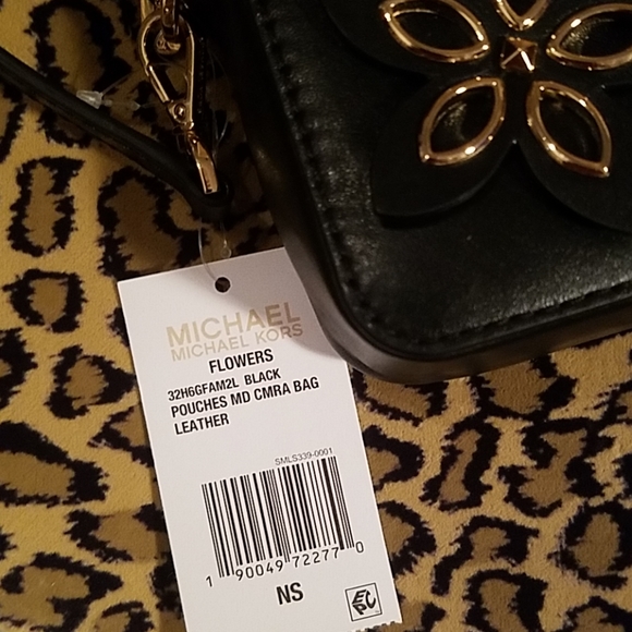 MICHAEL Michael Kors | Bags | Host Pick Michael Kors Rare Flower Bagnwt ...